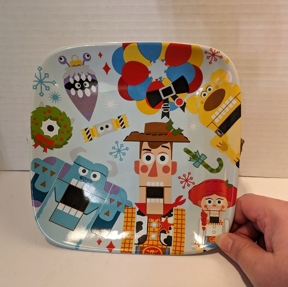 Disney | Dining | Disney Parks Pixar Characters Holiday Plate Ceramic ...